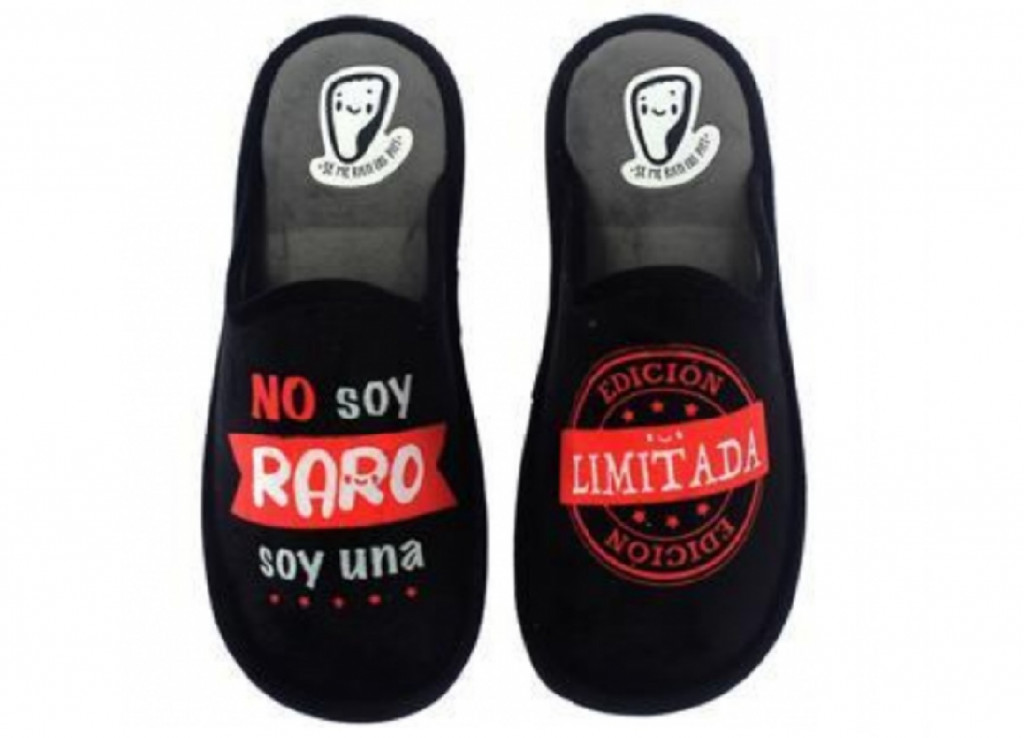 Zapatillas casa Relax No soy raro soy una edición limitada